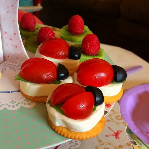 How to Host an Utterly Adorable Teddy Bear Tea Party