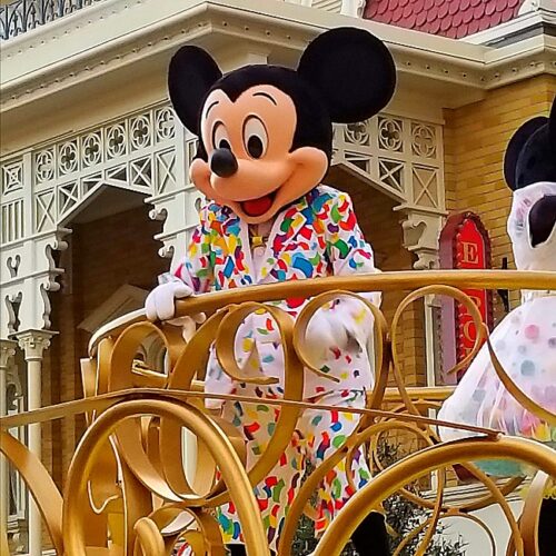 How to Take a Trip to Disney World for Under $3000 - Sunshine Whispers