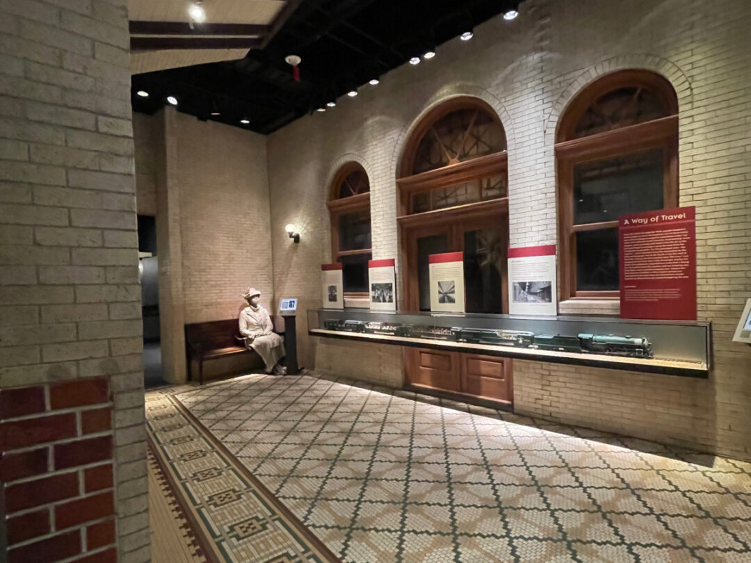 Kid Friendly Guide: National Museum of American History - Sunshine Whispers
