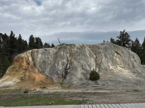 Exploring Mammoth Hot Springs Terraces in Yellowstone National Park ...