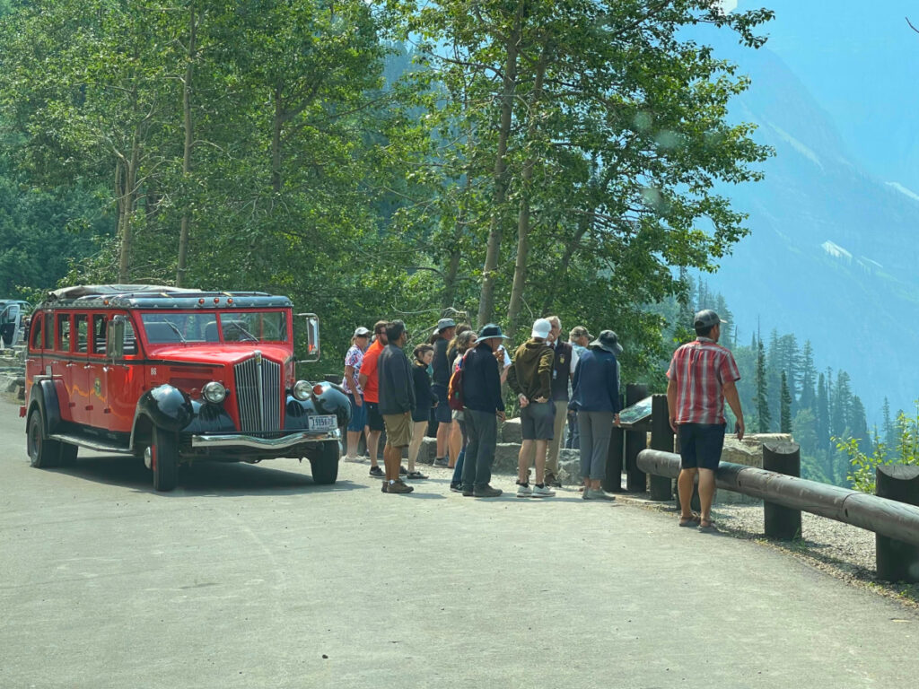 Going-to-the-Sun Road: Complete Guide for First-Time Visitors (Best ...