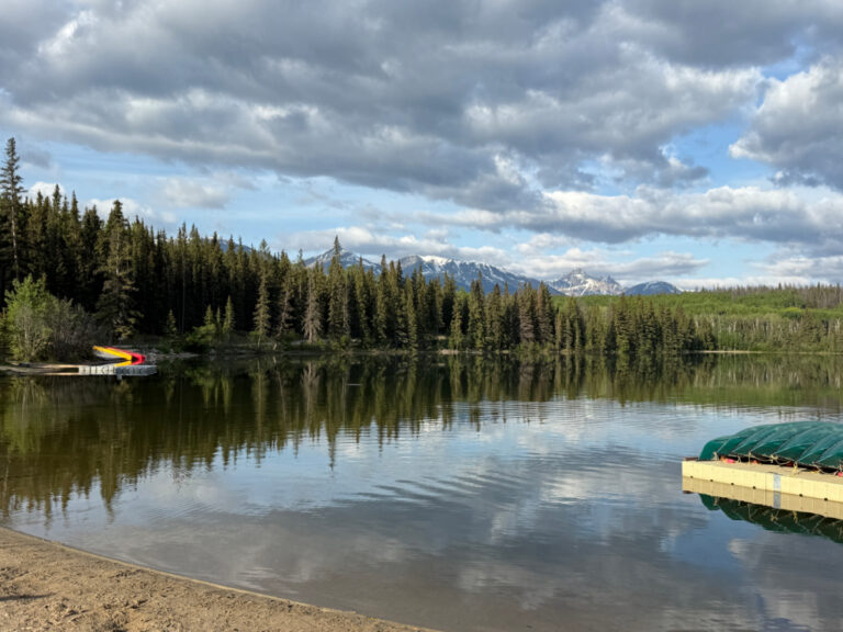 Pyramid Lake Jasper: Why This Peaceful Lake Became My Favorite Spot in ...